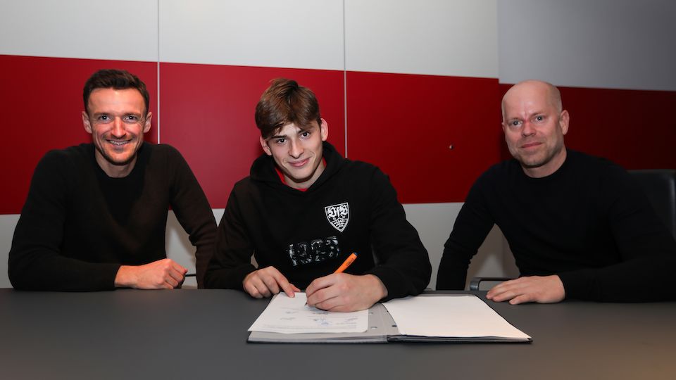 VfB Stuttgart | Matthaios Tsigkas verlängert