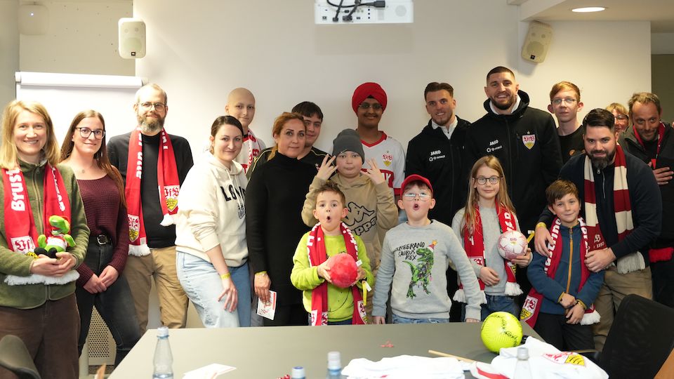 VfB Stuttgart | Weihnachts-Benefizaktionen der VfB-Stiftung