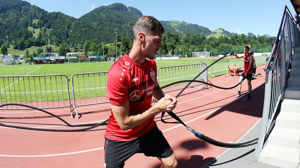 VfB Stuttgart | Pascal Stenzel an Tag 2 in Kitzbuehel