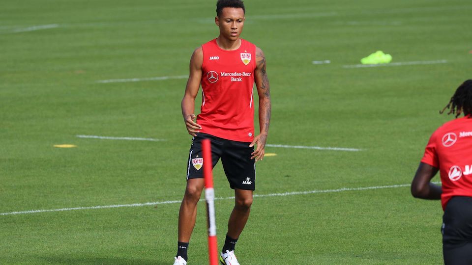 VfB Stuttgart | Roberto Massimo vor Eintracht Frankfurt-VfB Stuttgart 2122