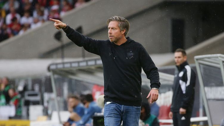 VfB Stuttgart | Michael Wimmer vor VfB Stuttgart-Arminia Bielefeld 2223