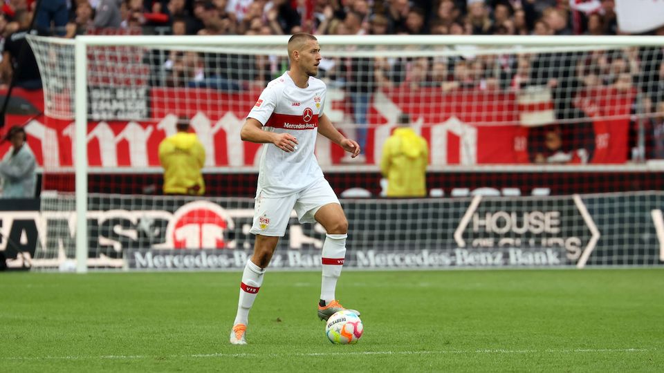 VfB Stuttgart | Waldemar Anton vor VfL Wolfsburg-VfB Stuttgart 2223