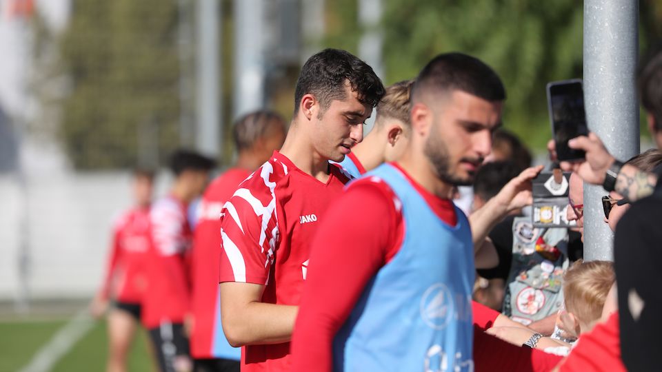 VfB Stuttgart | Thomas Kastanaras im Interview VfB Stuttgart | Thomas Kastanaras im Interview