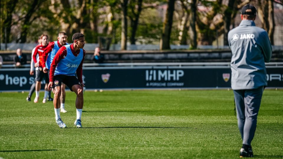 VfB Stuttgart | Luca Jaquez nach VfB-Startelfdebüt: „Nachlegen und ...