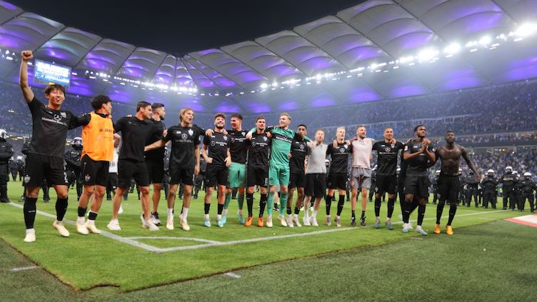 VfB Stuttgart | 2 Hamburger SV - VfB Stuttgart